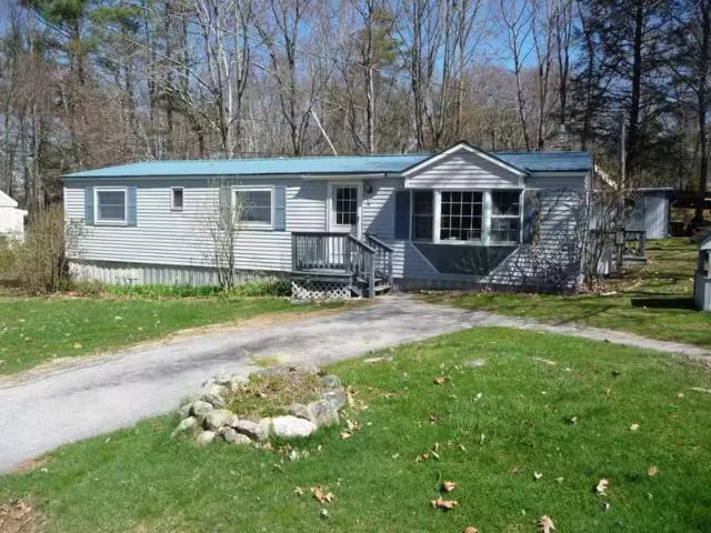 9 LAKEVIEW RD, RAYMOND, NH 03077 Single Family Residence For S.
