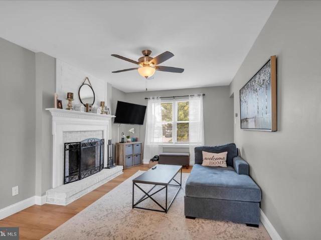 9 Lancaster Drive