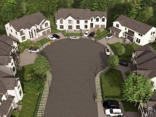 9 Leora Drive