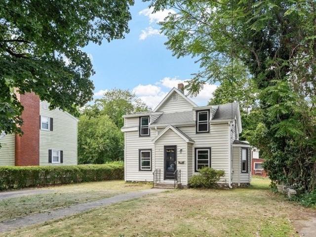 9 Lill Ave, Newton, MA 02465