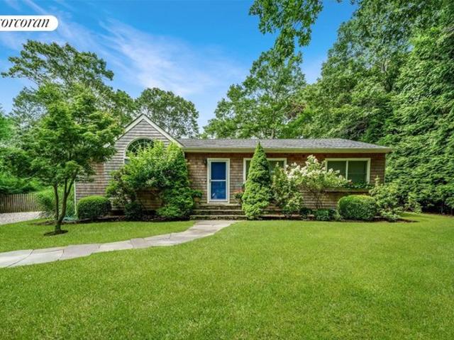 9 Lincoln Ave, East Hampton, NY 11937