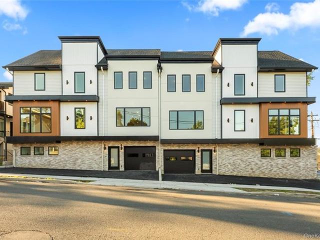 9 Lincoln St Unit 201, Spring Valley, NY 10977
