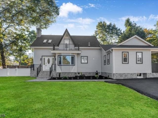 9 Lindberg Trl, Rockaway, NJ 07866