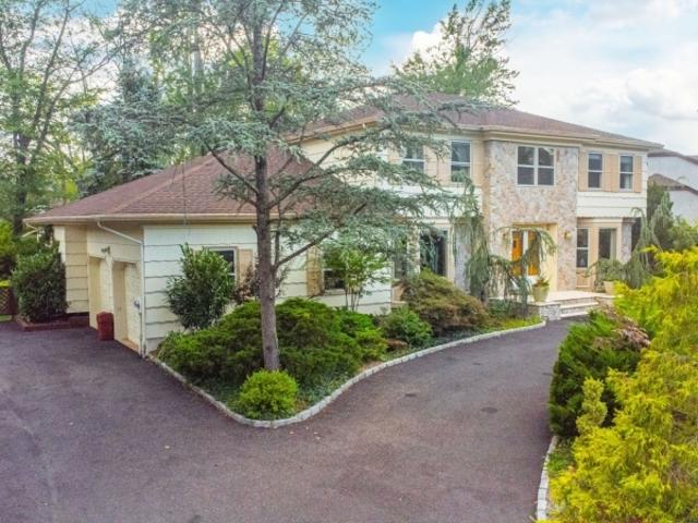 9 Puddingstone Way