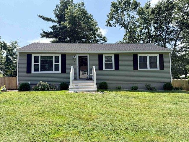 9 Pacific Blvd, Nashua, NH 03062