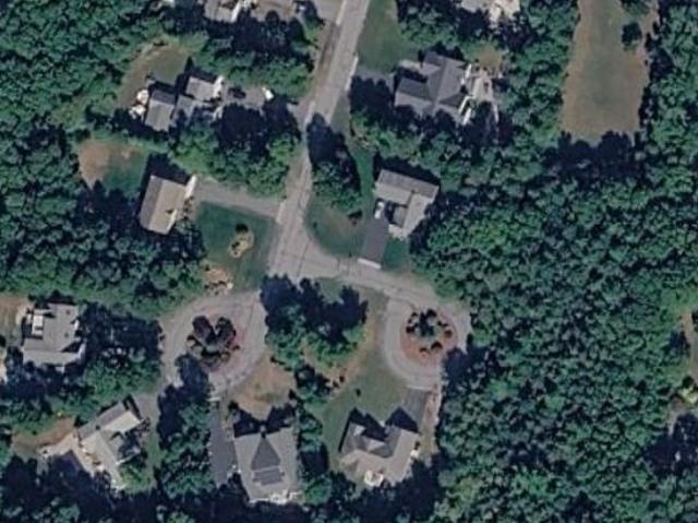 9 Pams Way, Falmouth, MA 02540