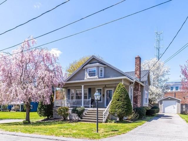9 Parsons Ave, Lynnfield, MA 01940