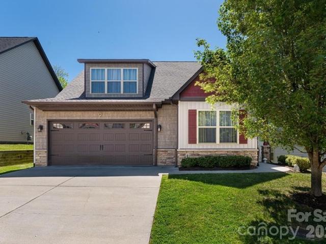 9 Partridge Berry Ln, Weaverville, NC 28787