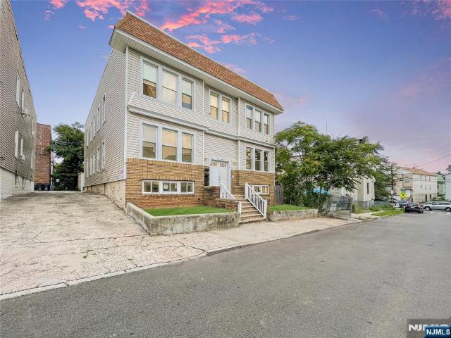 9 Patten Place