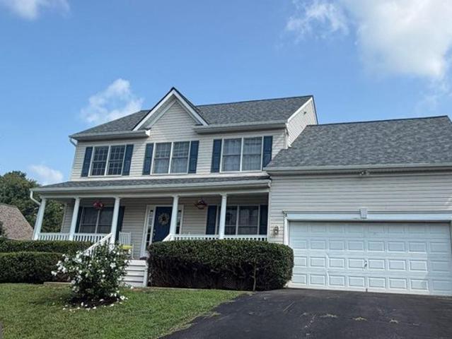 9 Pebble Pl, Fredericksburg, VA 22405