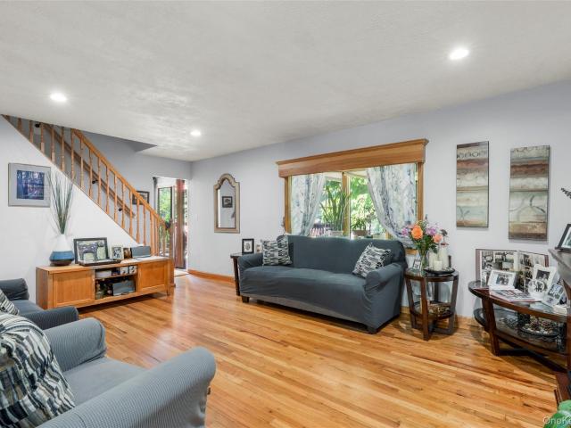 9 Pembrook Drive