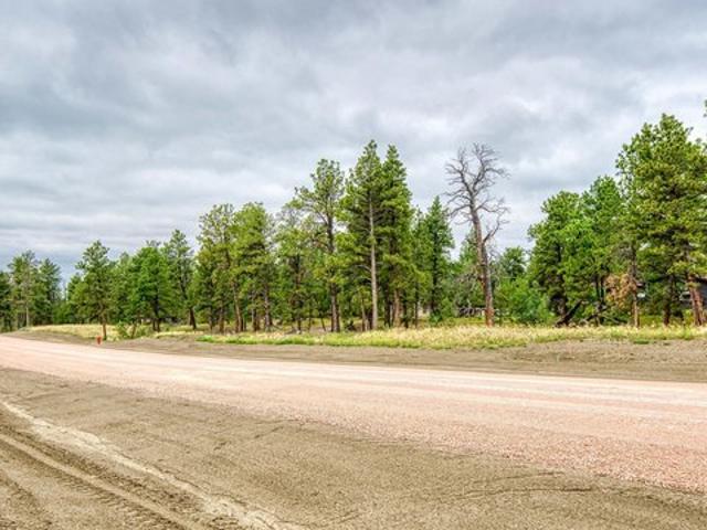 9 Pine Crest Dr, Pine Haven, WY 82721