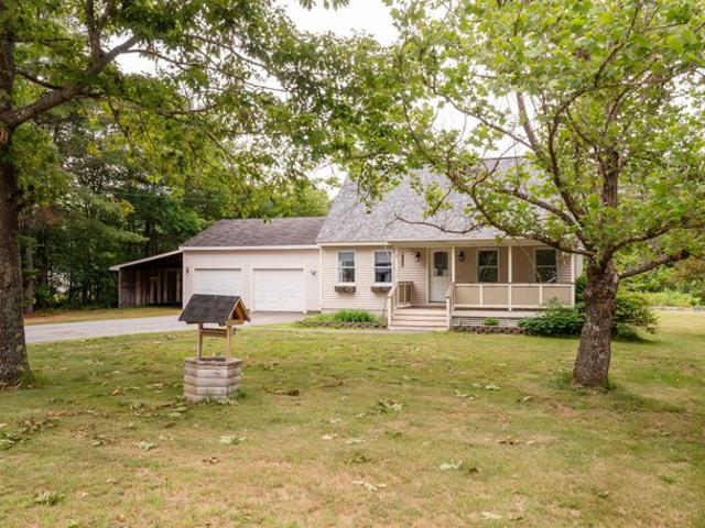 9 Pine Acres Dr, Cornish, ME 04020