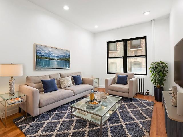 9 Pinehurst Avenue, New York, NY