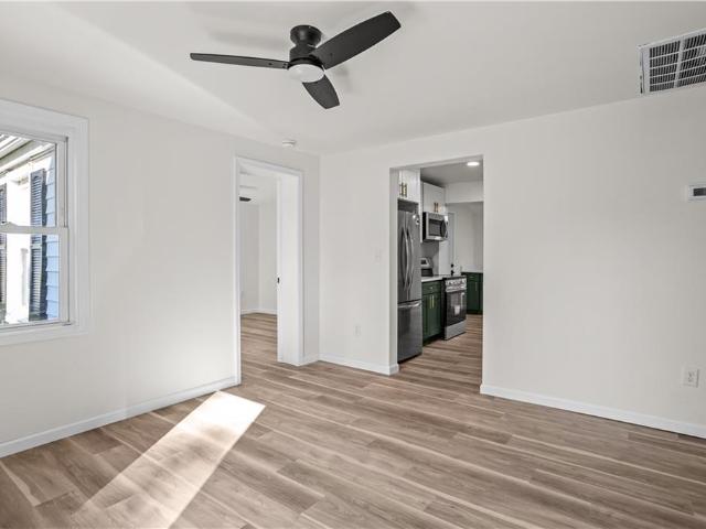 9 Pollux CIR