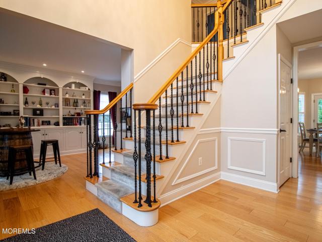 9 Pondview Drive