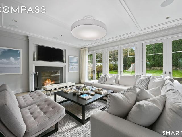 9 Pond Edge Rd, Westport, CT