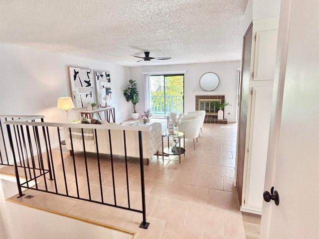 9 Quail Hill Ln