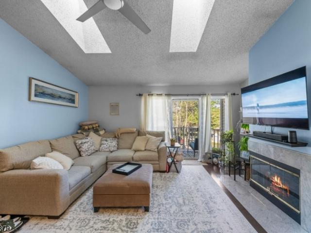9 Ruby Ct