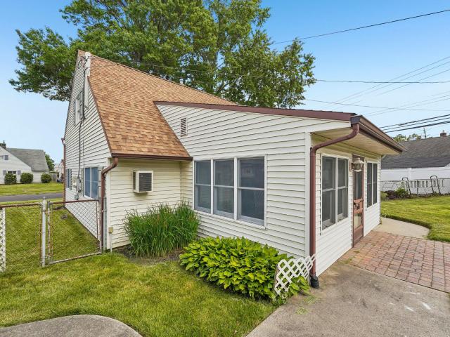 9 Rustleaf Lane
