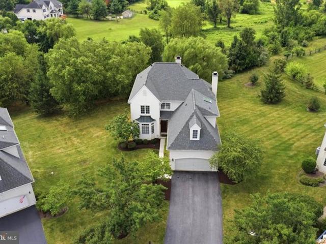 9 Regency Ct, Exton, PA 19341