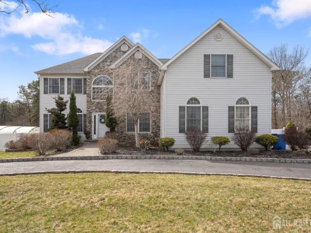9 Redwood Court
