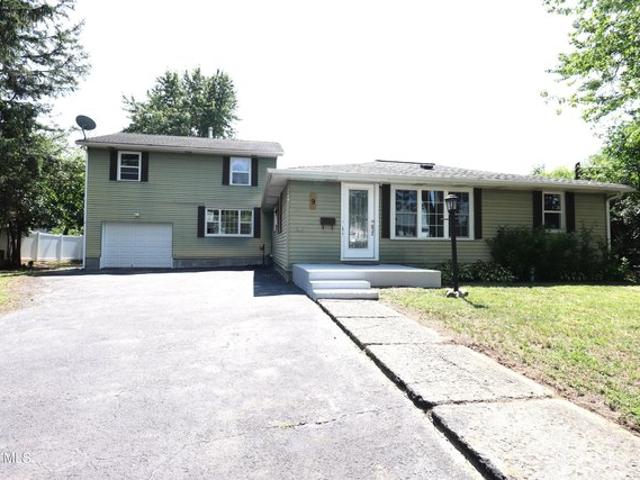 9 Rhode Island Ave, Rensselaer, NY 12144