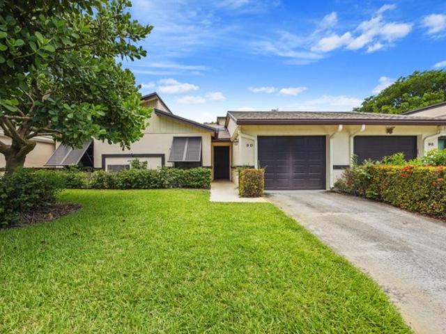 9 Ridge Pointe Dr Apt D, Boynton Beach, FL 33435
