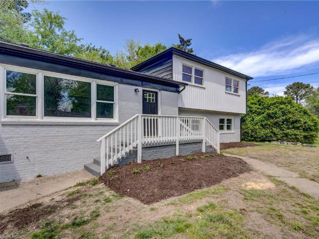 9 Riverdale DR