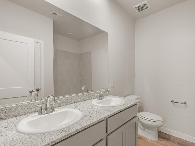 9 Riverwood Circle Court