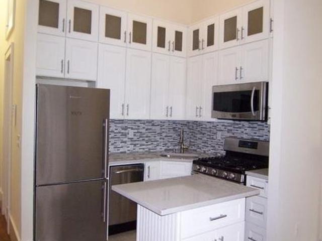 9 room luxury Townhouse for rent in 155 West 75th Street, New York