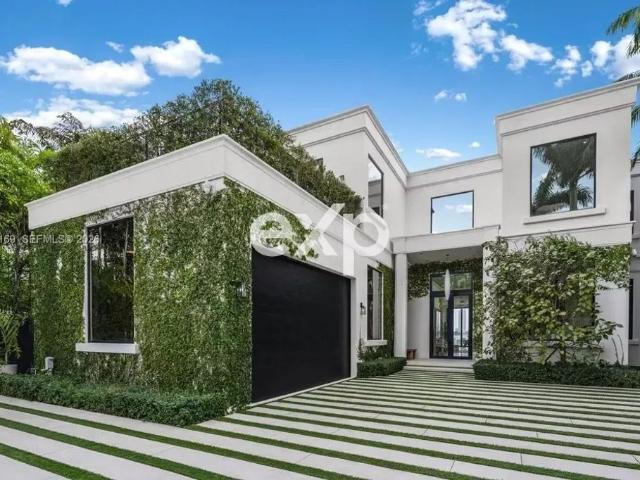 9 room luxury Villa for sale in Miami Beach, Florida