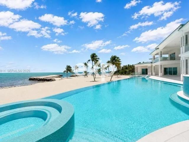 9 room luxury Villa for sale in Tavernier, United States
