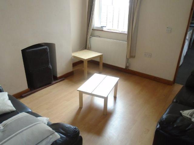 9 Rookery Road, B29 7DG 5 bed house to rent £1,907 pcm £440 pw