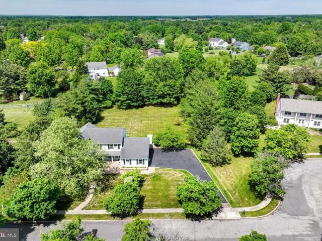 9 Rowanberry Court