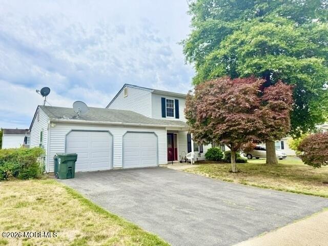 9 Starlight Rd, Howell, NJ 07731