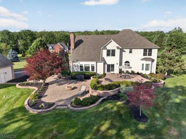 9 Stone Barn Rd