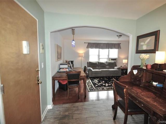 9 Stokes Rd Apt 1A, Yonkers, NY 10710