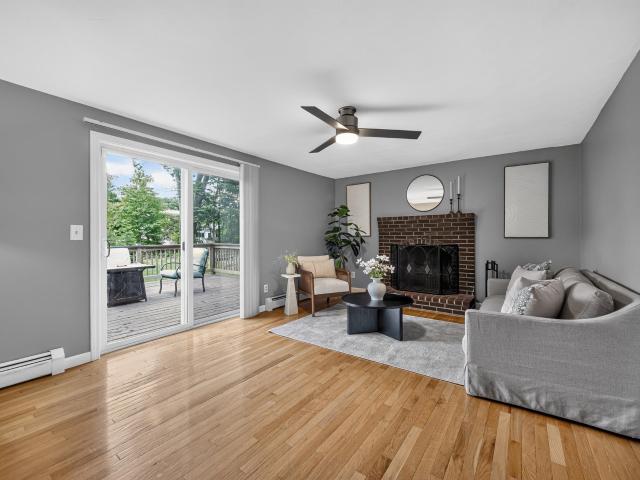 9 Stowecroft Drive