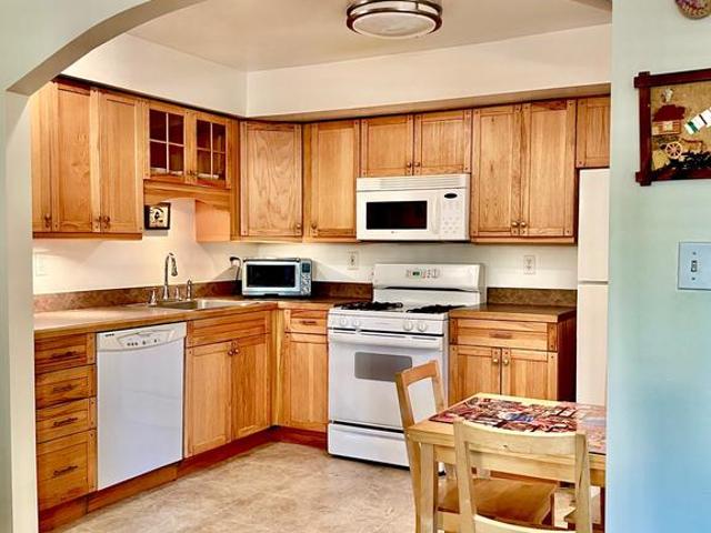 9 Suntop Court # 202