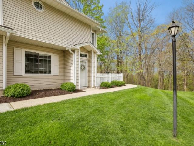 9 Sussex Ct, Bedminster, NJ 07921 | MLS #4023 | Compass