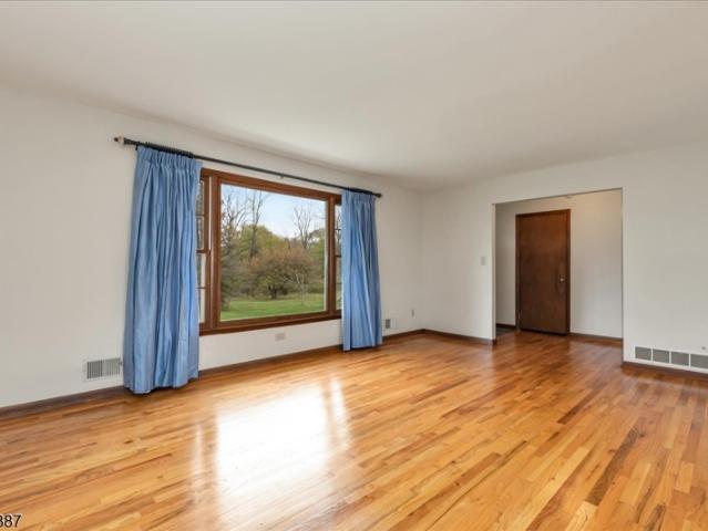 9 Symonds Lane