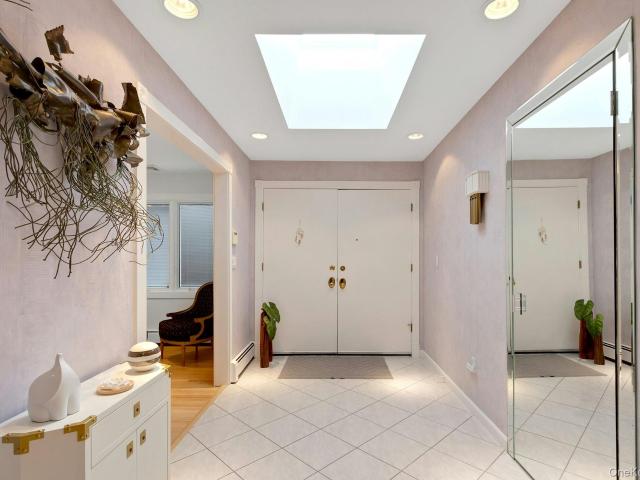 9 S Cranford Road