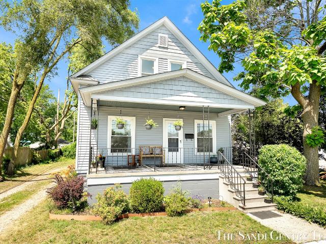 9 S Ferry Street