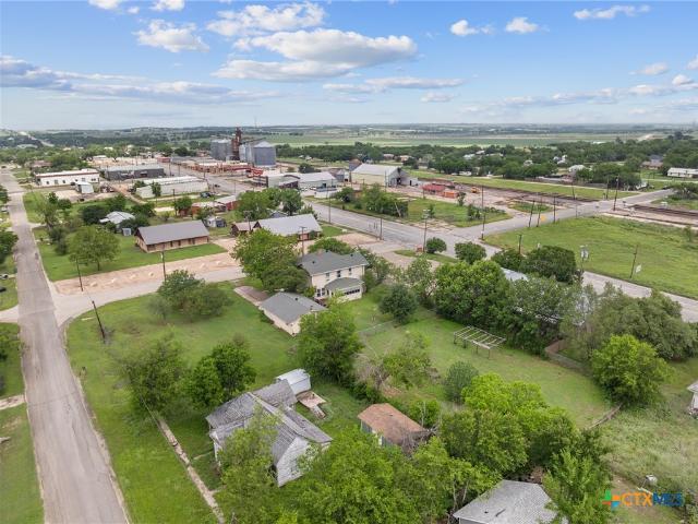9 S Milam St, Rogers, TX 76569 | MLS #605779 | Compass