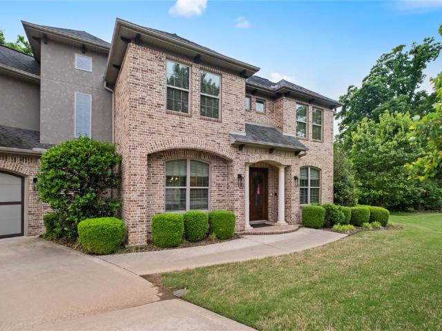 9 S Queensborough Lane