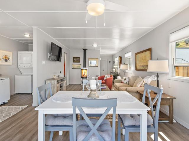 9 Sandy Beach Rd, Vallejo, CA 94590 | MLS #326003