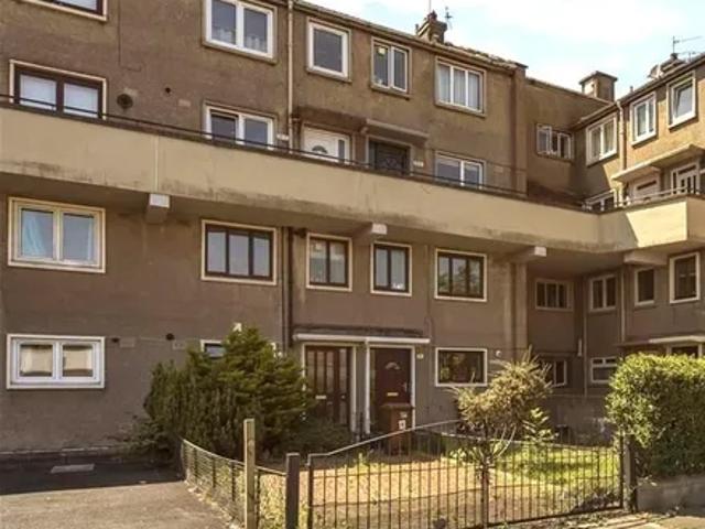 9 Saughton Avenue, City of Edinburgh, EH11 2RX, United Kingdom | 2 bed house for rent #124400593 | Rentberry