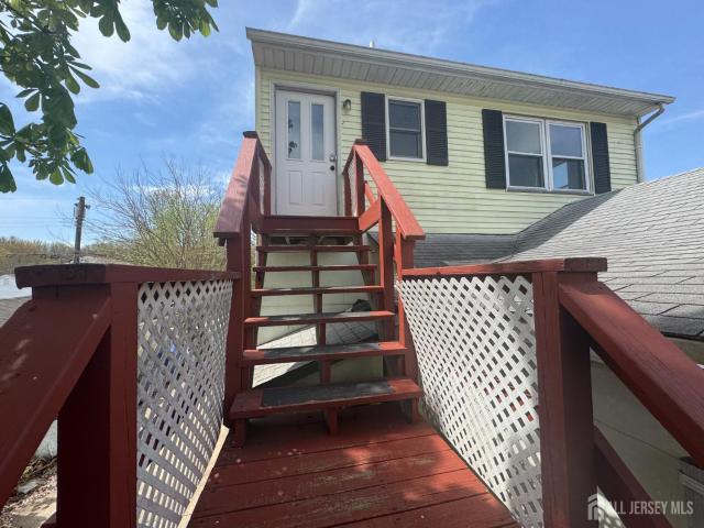 9 Scott Avenue