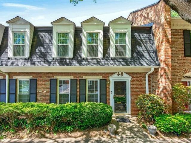 9 Scotland Pl NW, Atlanta, GA 30318